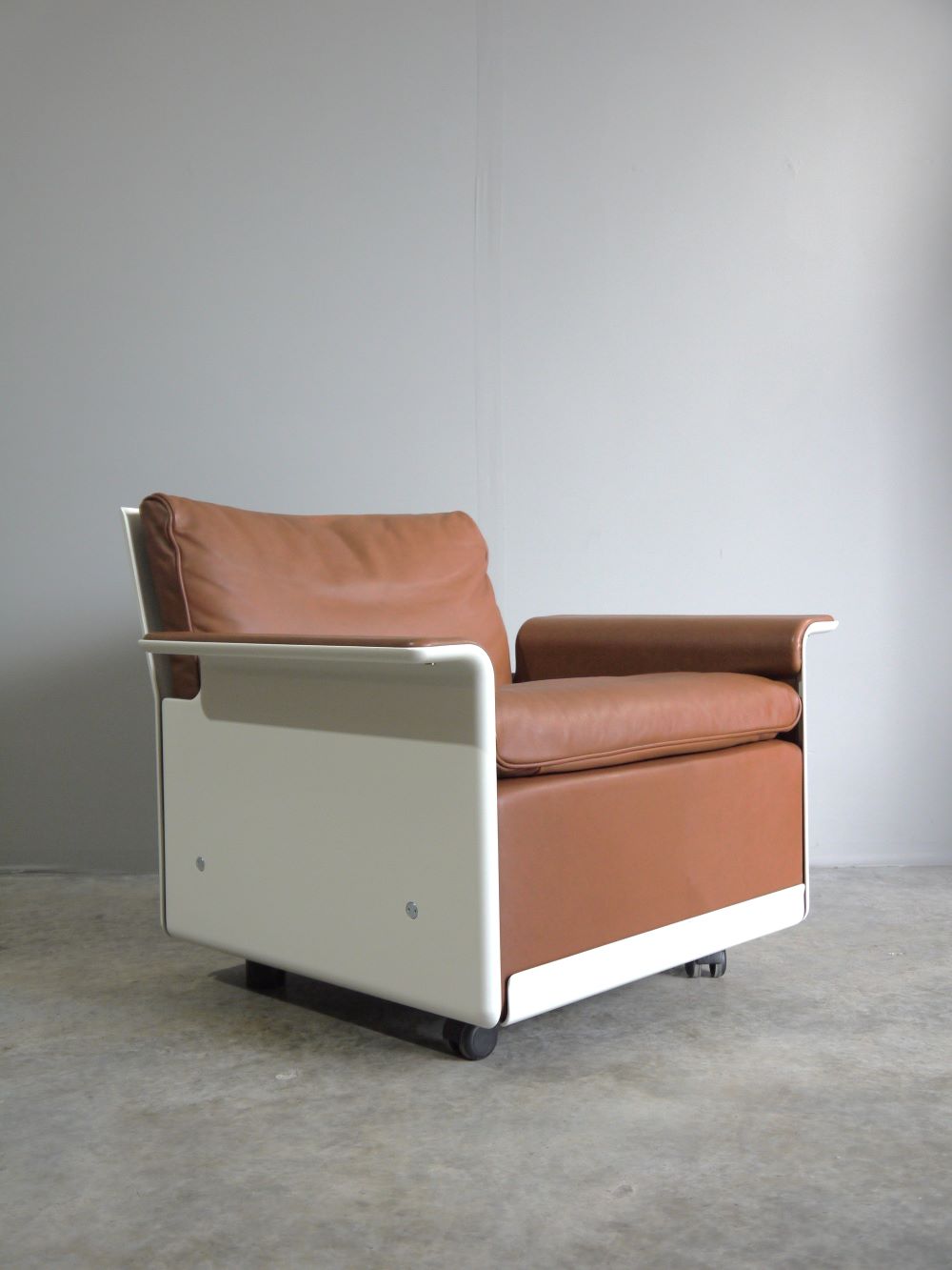 Vitsoe - Program 620 Chair by Dieter Rams - two columbia roadtwo ...